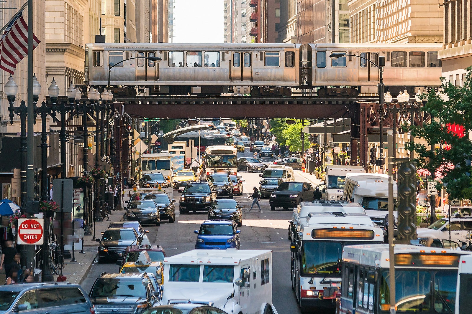 Exploring the Vibrant Streets of Chicago City - In Chicago City